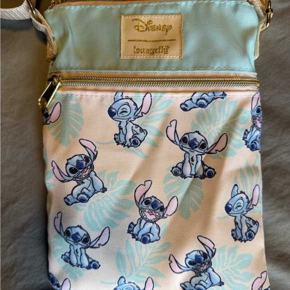 Loungefly | Bags | Loungefly Disney Stitch Crossbody Bag Blue And Cream ...